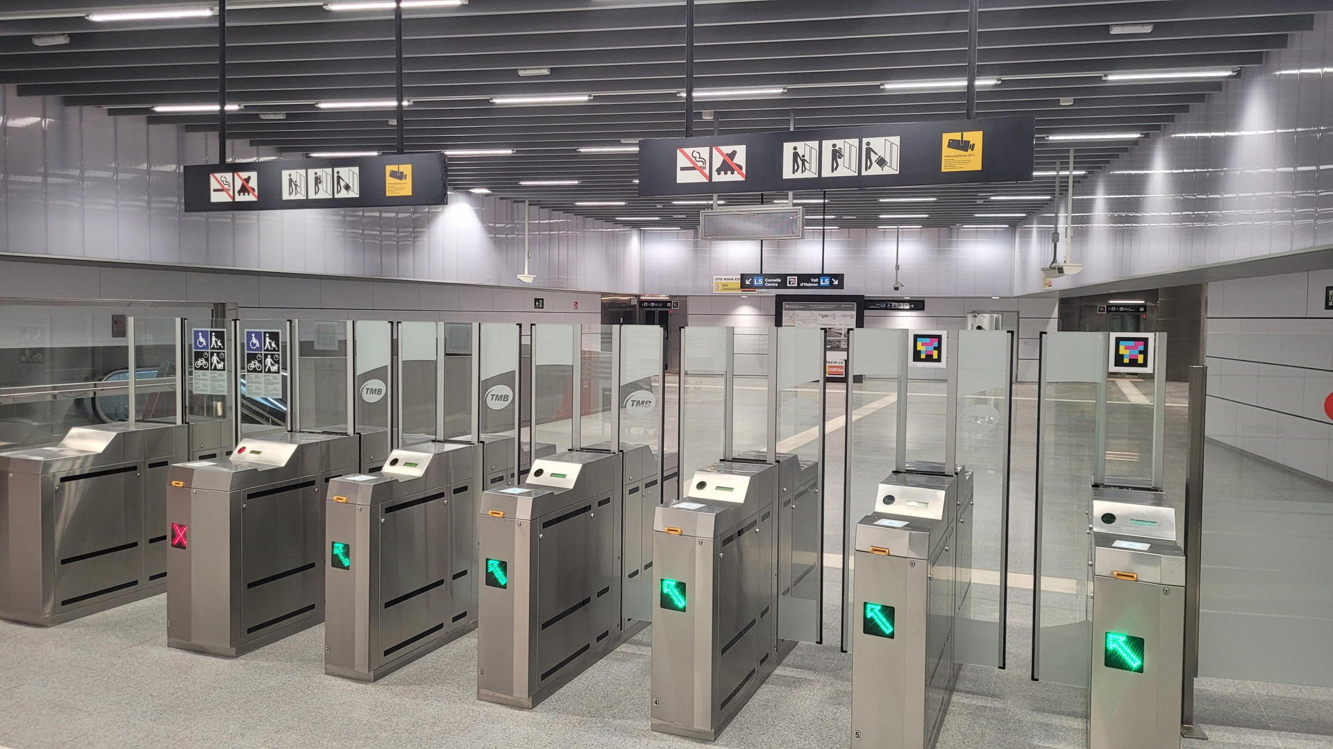 Metro v Barceloně (ceny jízdenek, mapa metra, linky metra k památkám)