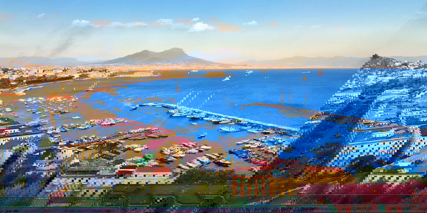 Neapol - památky, historie, gastronomie a výlety do okolí