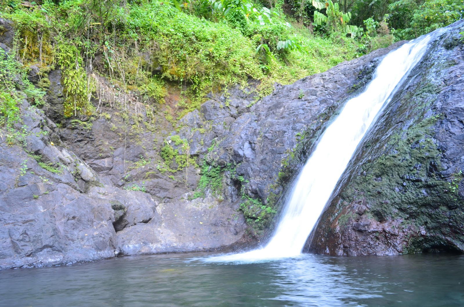 Papaseea Sliding Rocks